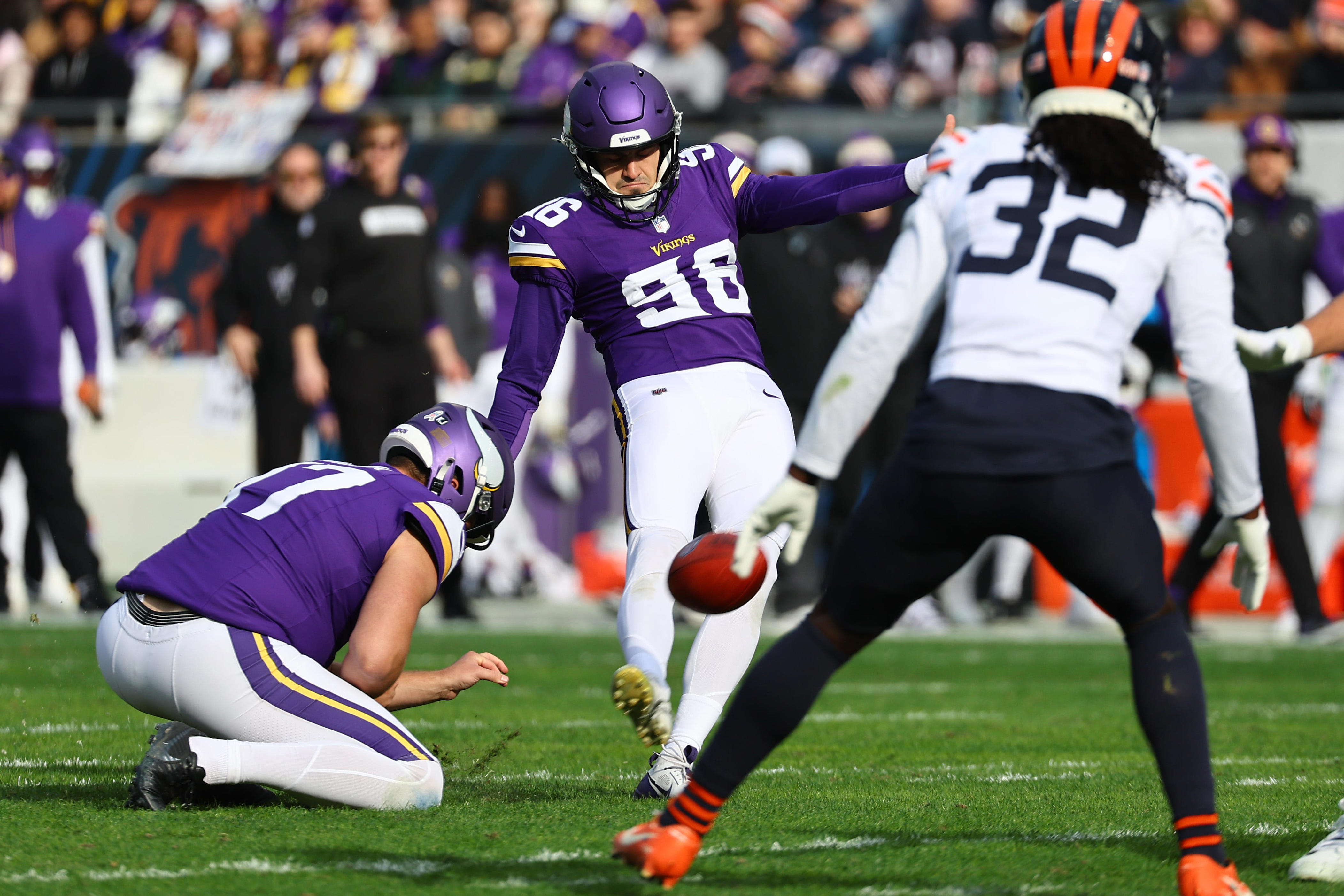 Falcons add Parker Romo to practice squad; set for competition with ...