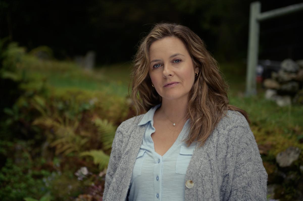 Acorn TV Renews 'Irish Blood' for Season 2