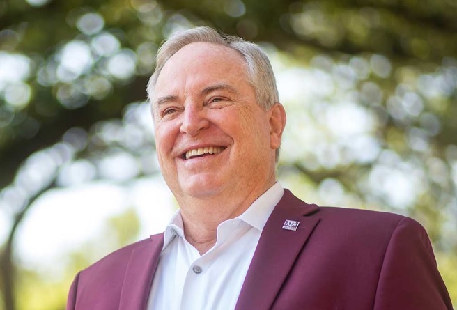 Texas A&M President Mark A. Welsh III to step down after a week of ...
