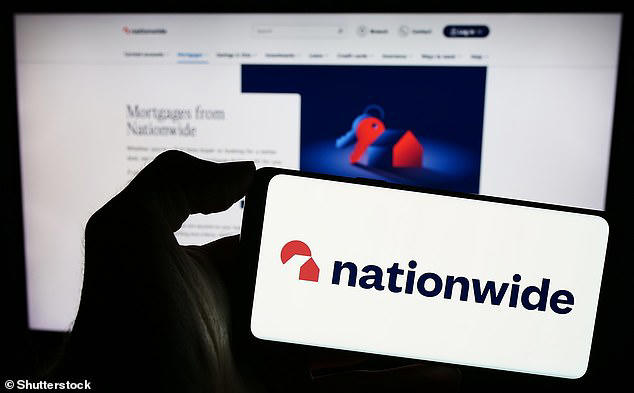 Nationwide is DOWN! Popular banking app outage leaves thousands unable ...