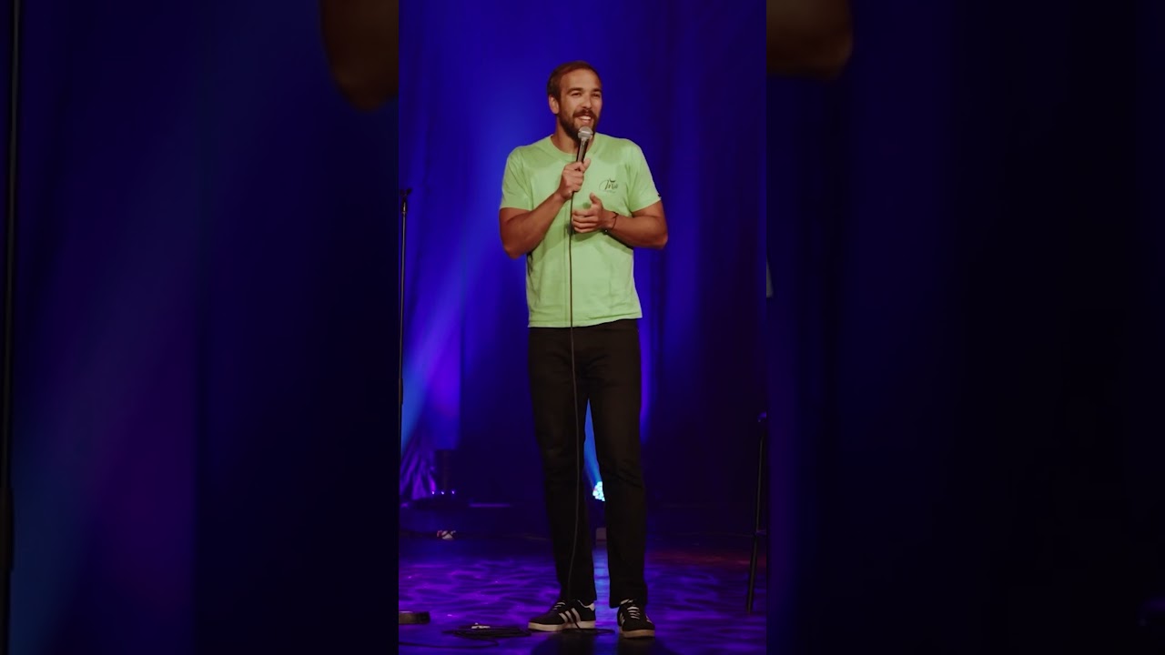 Une spectatrice me demande ma pointure de pied ! 😂