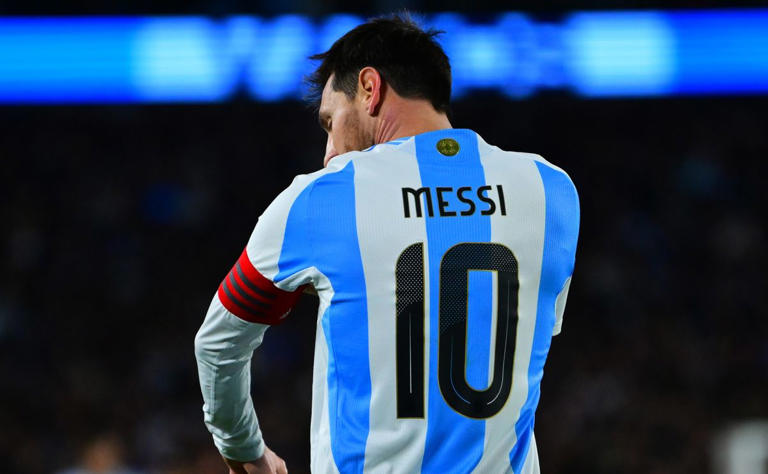Is Lionel Messi playing for Argentina vs Ecuador today on Matchday 18 ...