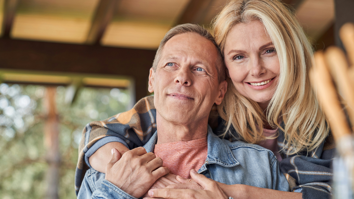 13 Things Confident Women Over 40 Do Differently in Dating