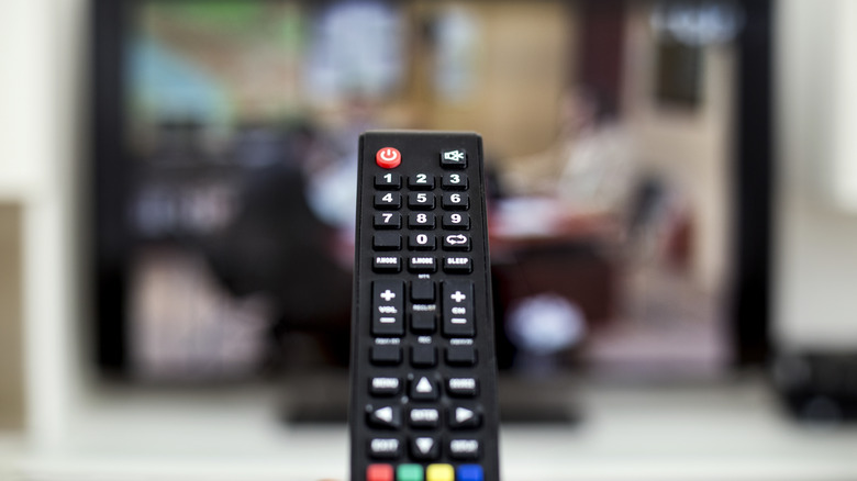 Do Universal Remotes Work With Smart TVs?