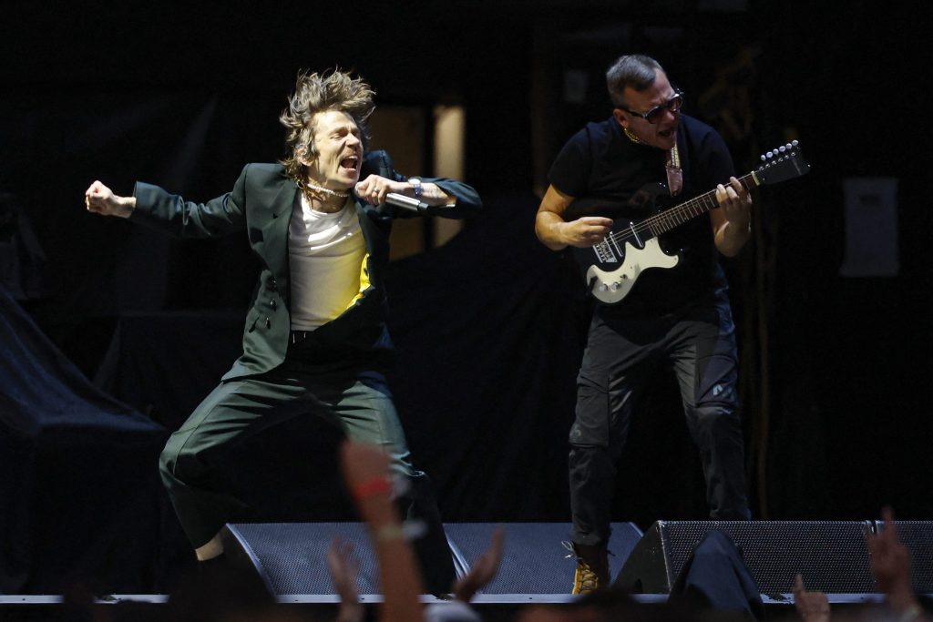 Cage the Elephant's Matt Shultz on Touring With Oasis and Observing the ...