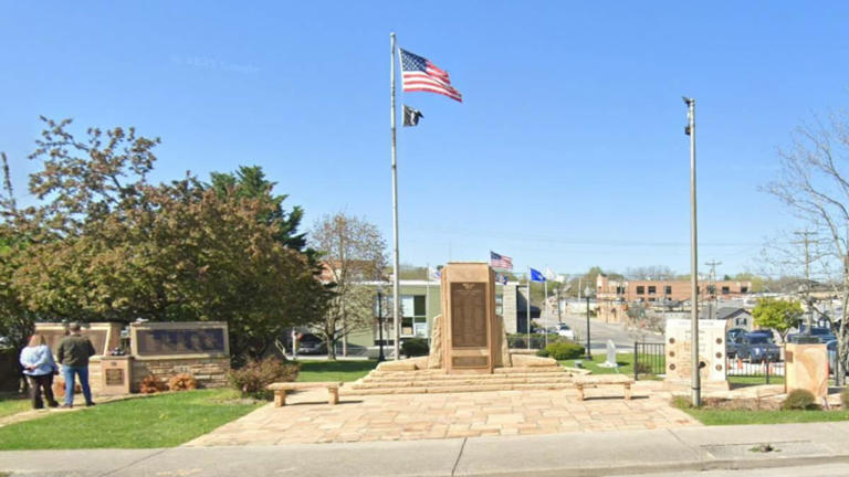 Man Shot Dead After Giving Middle Finger To War Memorial