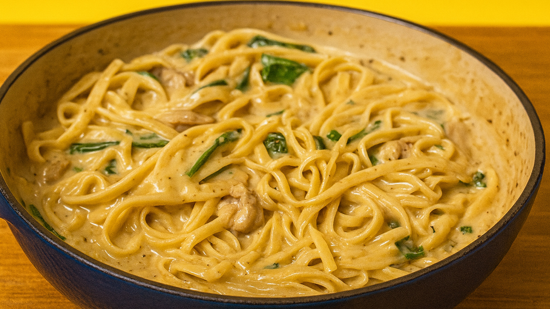 How to Make Creamy Chicken Alfredo Pasta