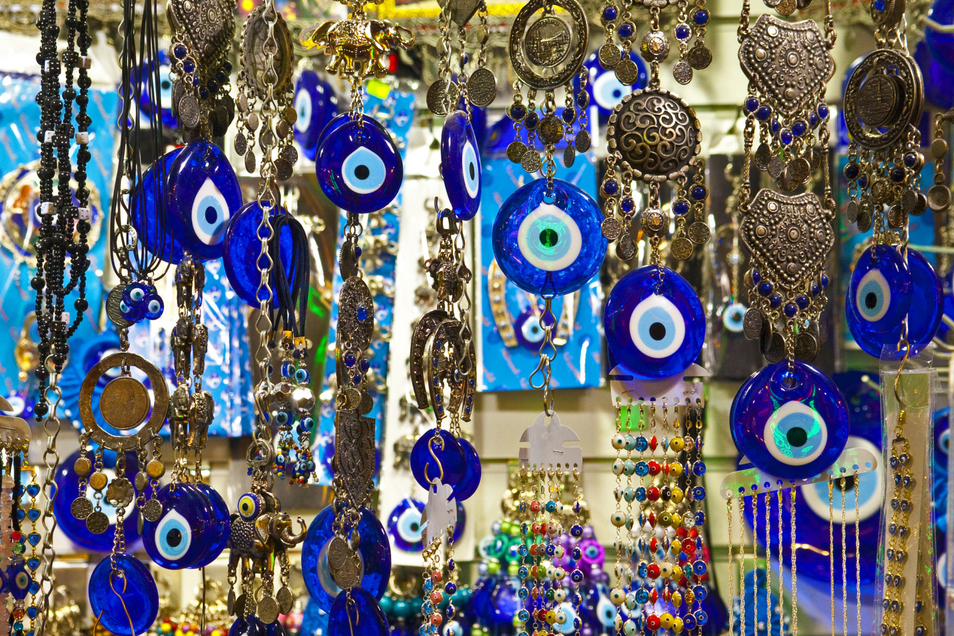 Historical facts about the world's famous symbols