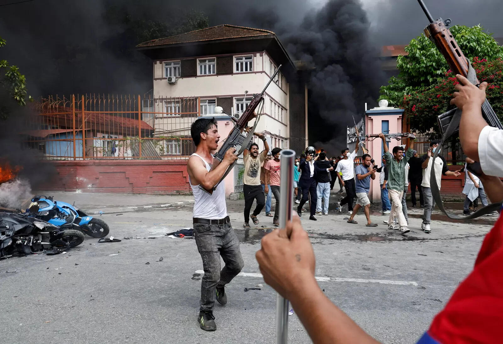 Nepal unrest disrupts travel and trade at Bihar-Nepal border