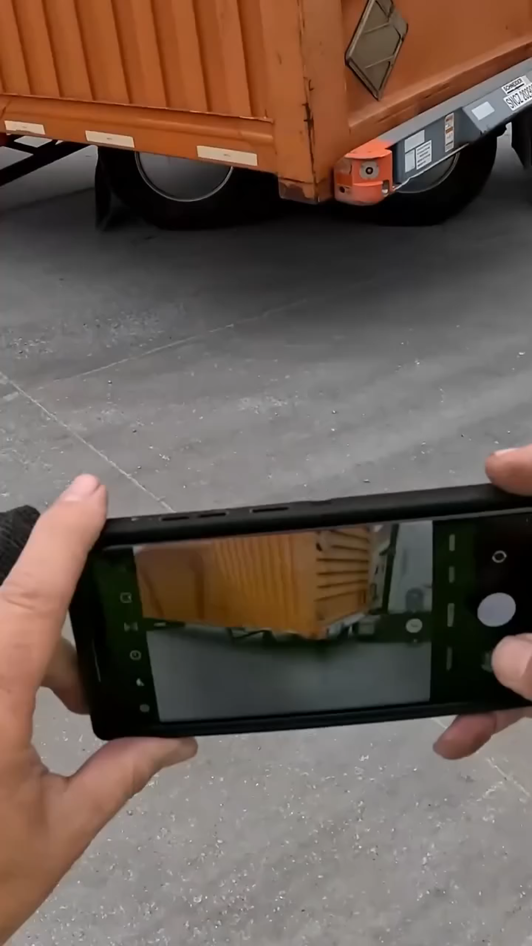 Repairing a Fifth Wheel on a Schneider Slider