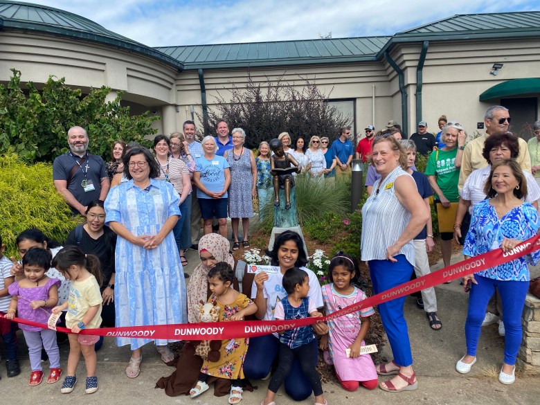 ‘Study Time’ statue dedicated at Dunwoody Library