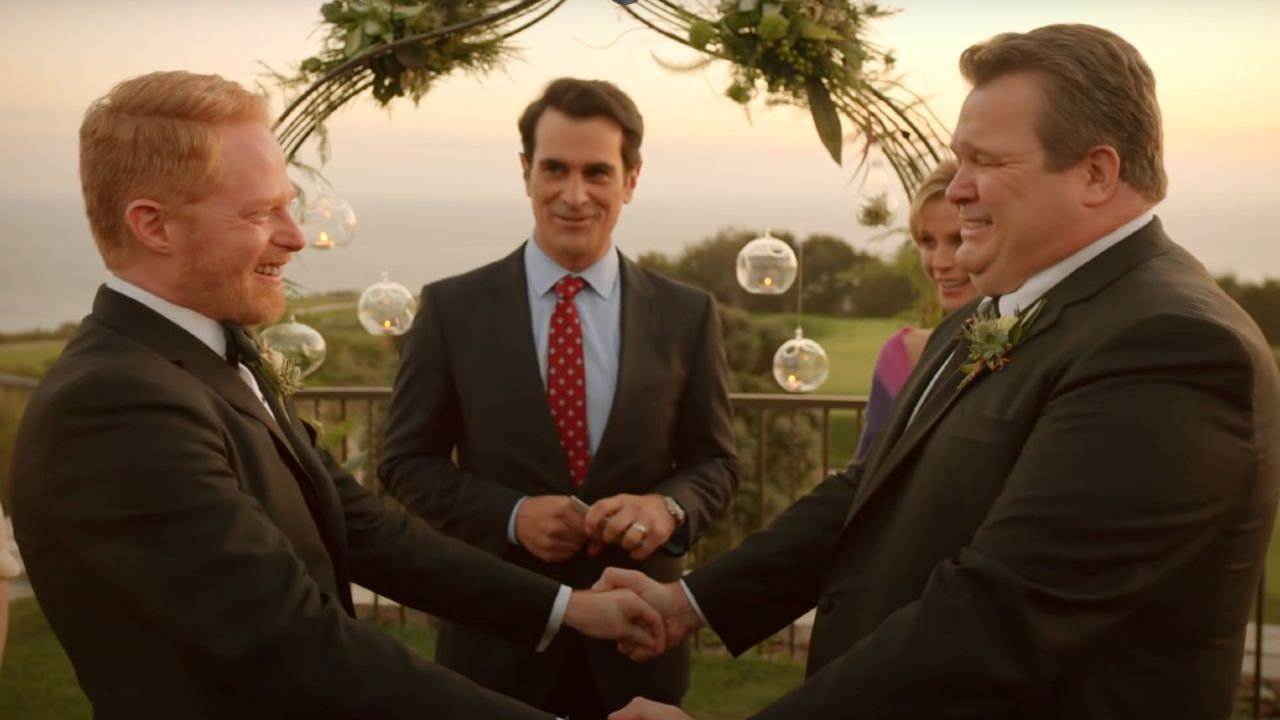 The funny way Modern Family’s Eric Stonestreet trolled Jesse Tyler ...