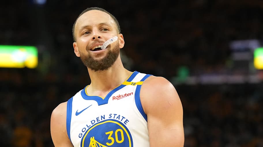 Warriors Star Steph Curry Makes Personal Announcement on Tuesday