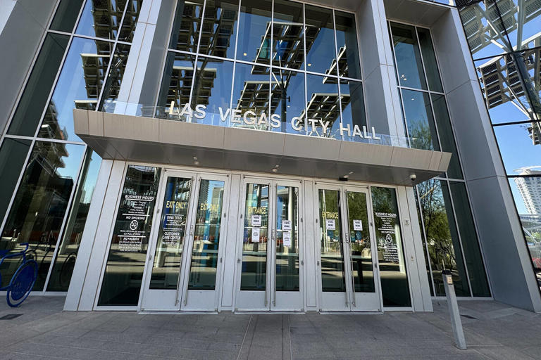 40 candidates vying to replace Seaman on Las Vegas City Council