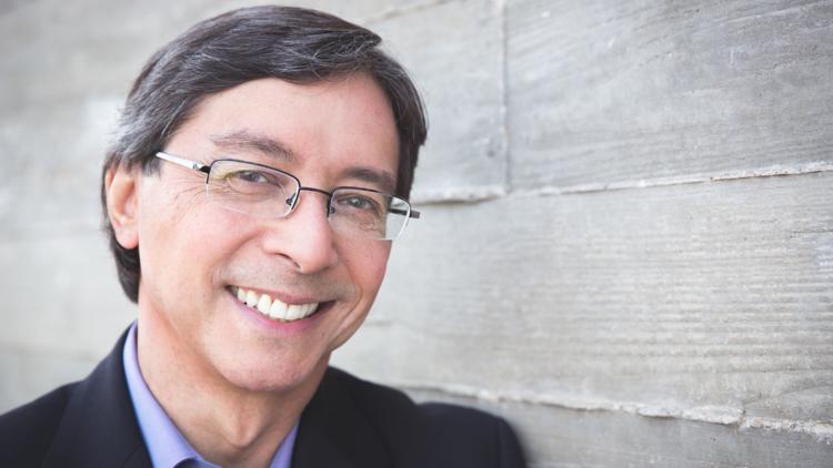 Acclaimed Austin Symphony Orchestra conductor Peter Bay to step down