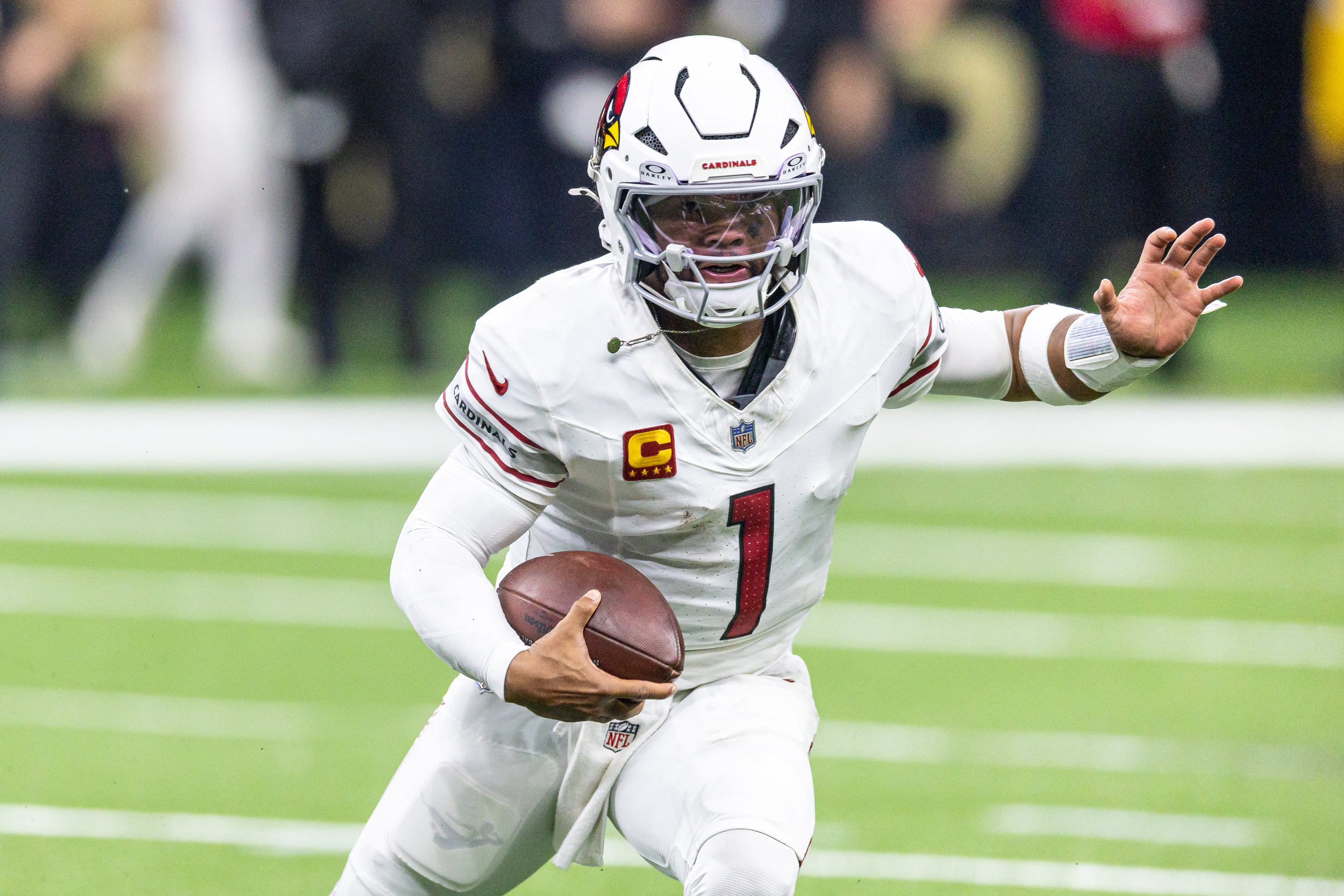 Former Cardinals QB Kurt Warner defends Kyler Murray after online scrutiny