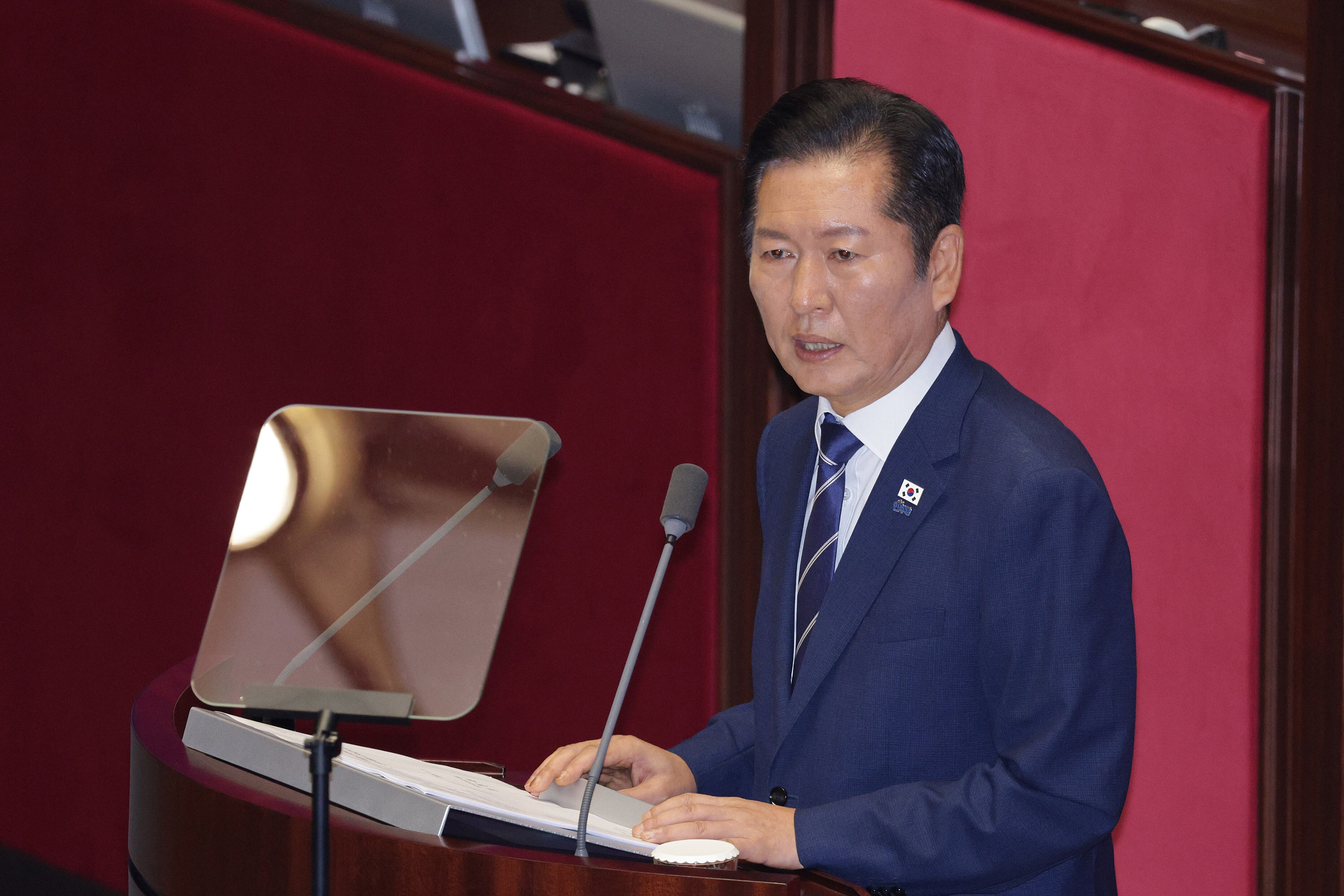 Democratic lawmaker threatens People Power Party dissolution over ...