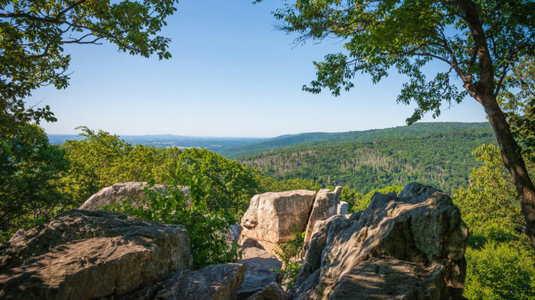 Maryland's 'Gateway To The Mountains' Is Surrounded By Scenic Trails ...
