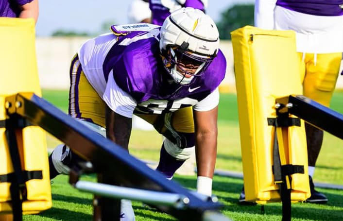 DL Sydir Mitchell is no longer with the LSU Football team