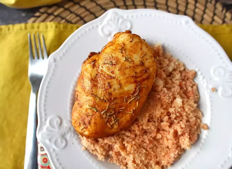 Hur lagar jag kycklingbröst i air fryer?