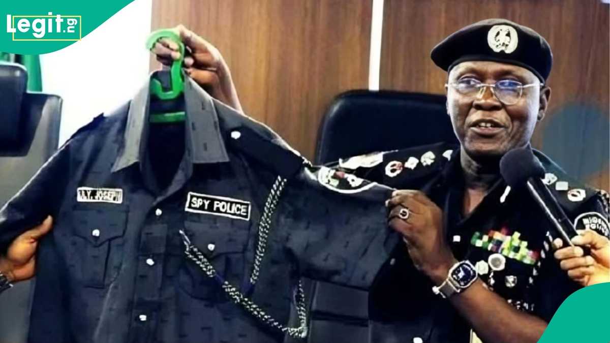 Is FG planning to remove pockets from police uniforms to stop bribery ...