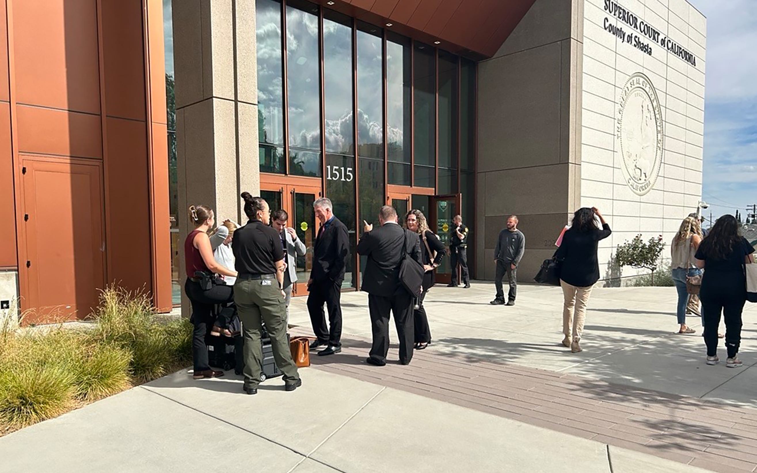 More than 300 people evacuated from Shasta County Courthouse after ...