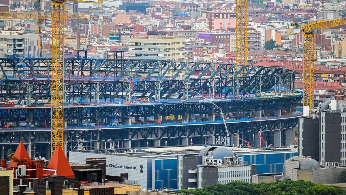Le Nou Camp n'est pas prêt!: En retard, le Barça va devoir jouer devant ...