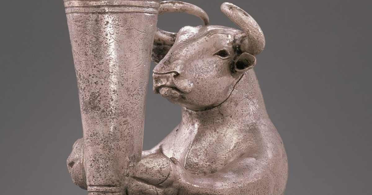 5,000 year old Kneeling Bull, could be a protagonist of a myth or a ...