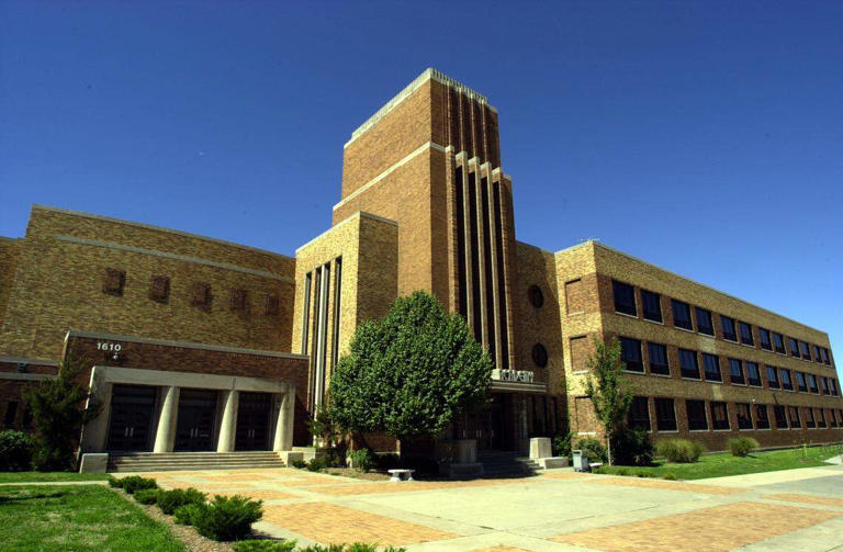 New ranking reveals best high schools in the Kansas City area. Where ...