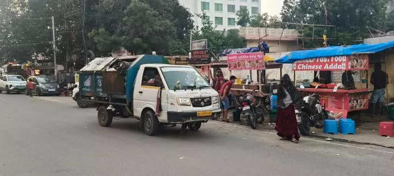 JMC-H introduces QR codes for easy garbage complaints