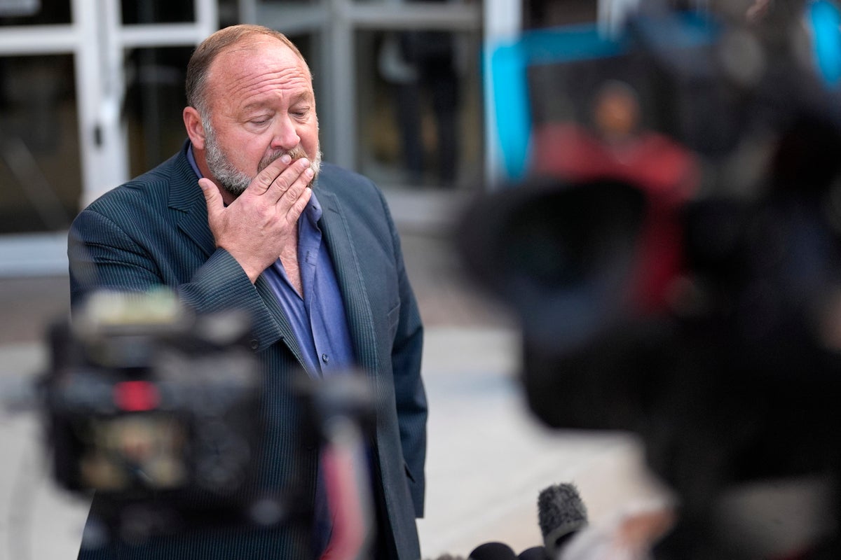 Alex Jones asks U.S. Supreme Court to hear appeal of $1.4 billion Sandy ...