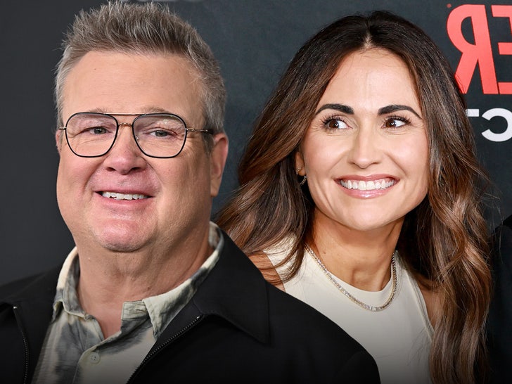 'Modern Family' Star Eric Stonestreet Gets Married To Lindsay Schweitzer