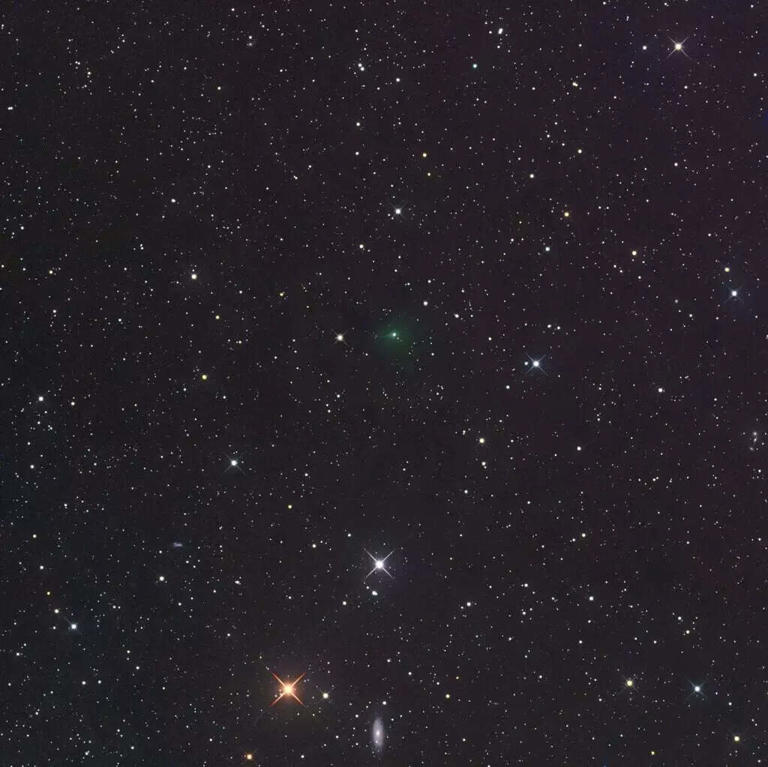 3I/ATLAS interstellar object shows green glow, anti-tail and unusual ...