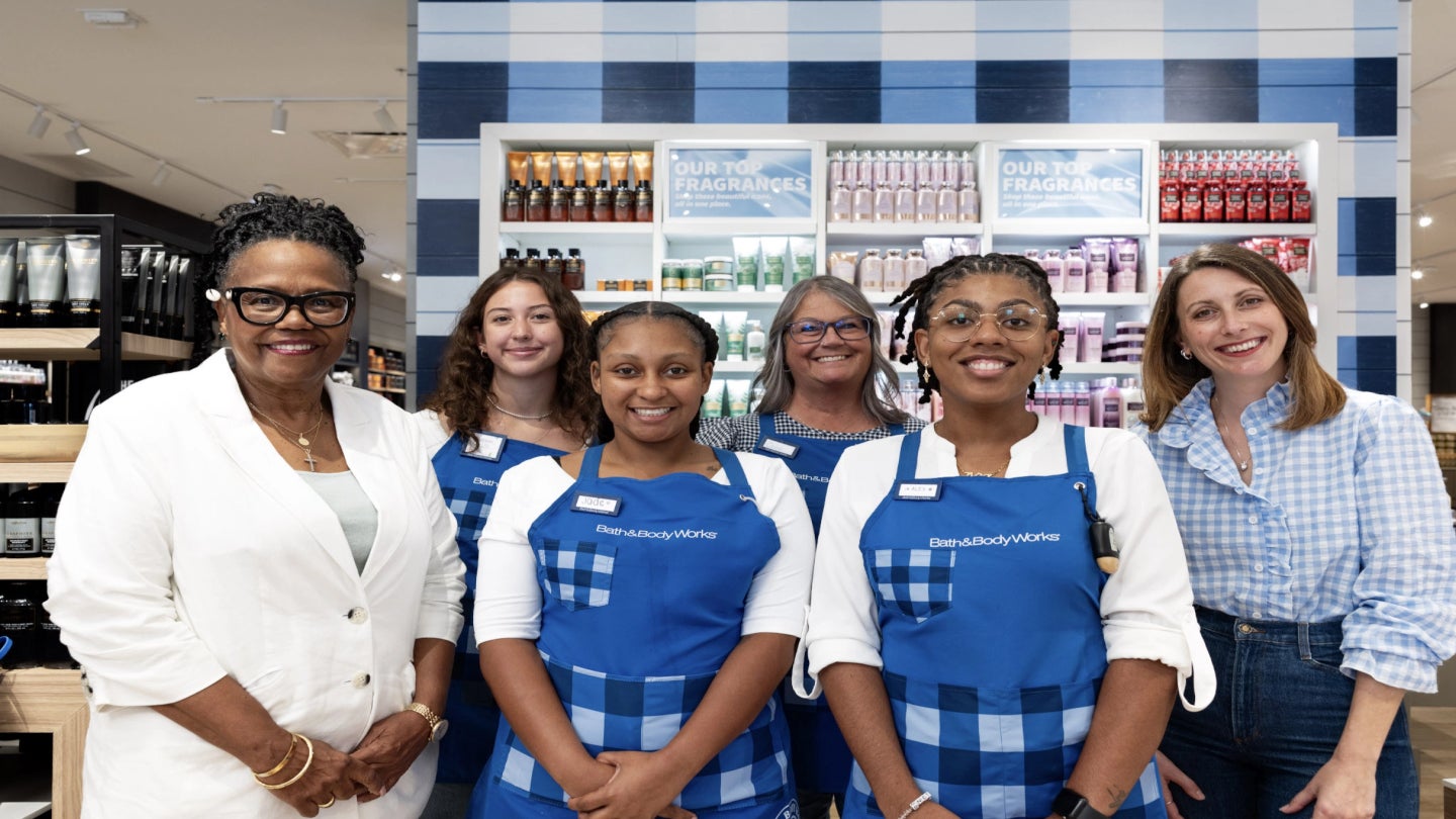Bath & Body Works to hire more than 30,000 seasonal workers