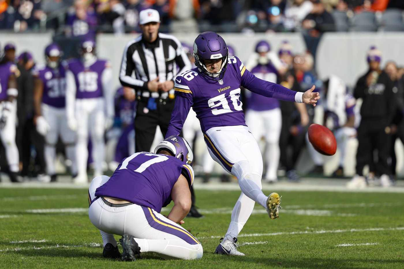 Following crucial miss by Koo in opener, Falcons sign former Vikings ...