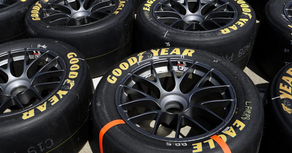 NASCAR insider reveals teams are flying blind with new tire at Bristol ...