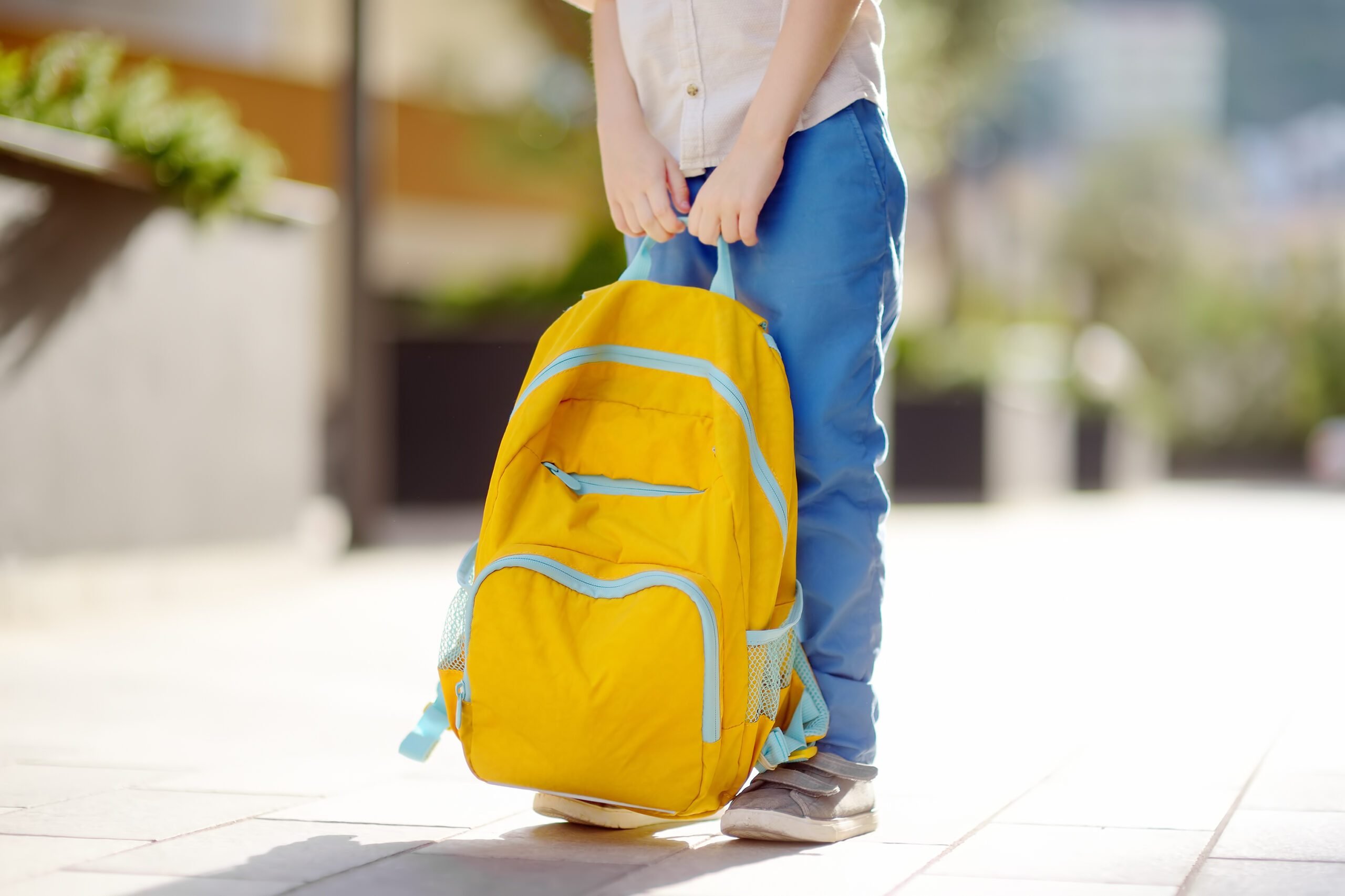 Here’s the Maximum Weight Your Child’s Backpack Should Be, Says a ...