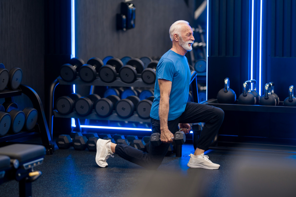 This Ancient Japanese Technique Supercharges Knee Strength in Weeks ...