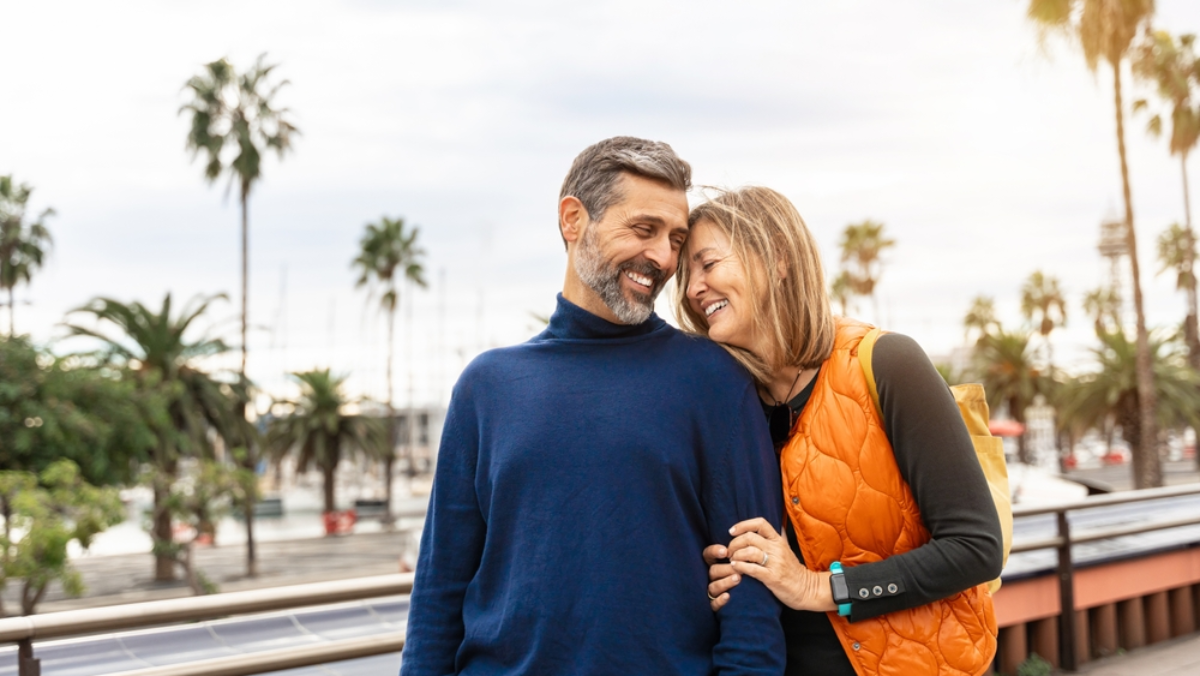 17 things women over 50 never do in relationships