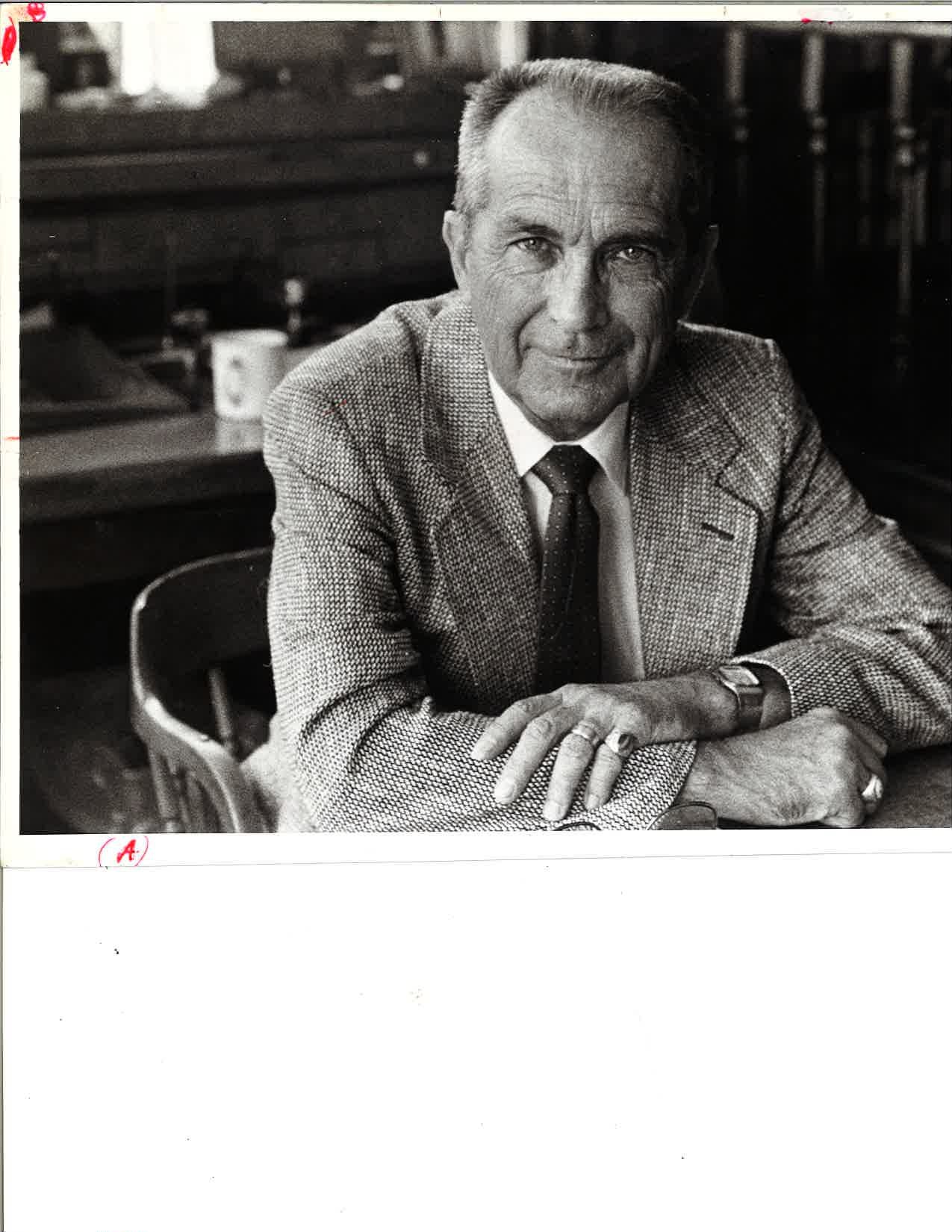 Robert 'Bob' Corbin, long-serving former Arizona attorney general, dies ...