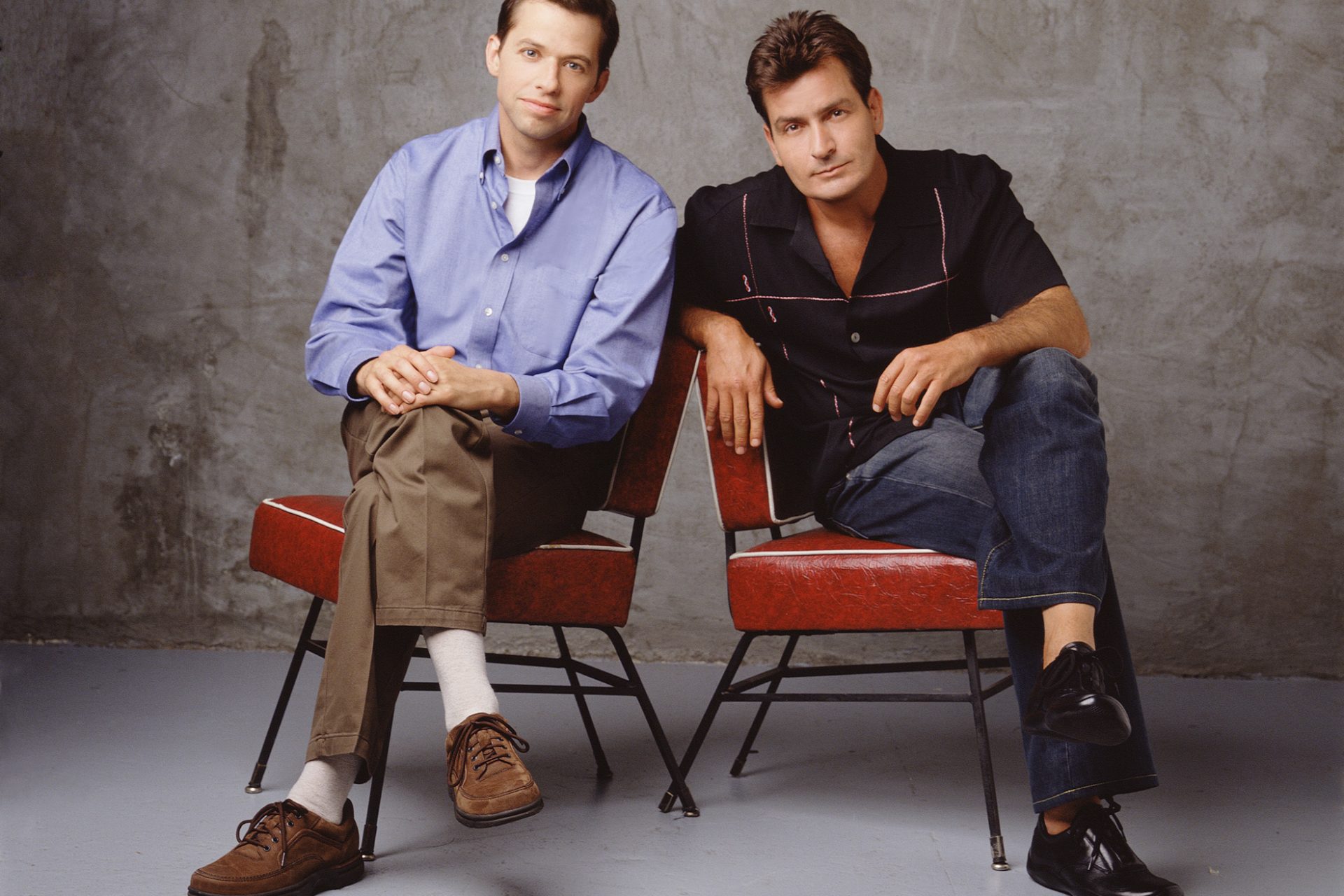 Charlie Sheen thanks his on-screen brother, Jon Cryer, of 'Two and a ...