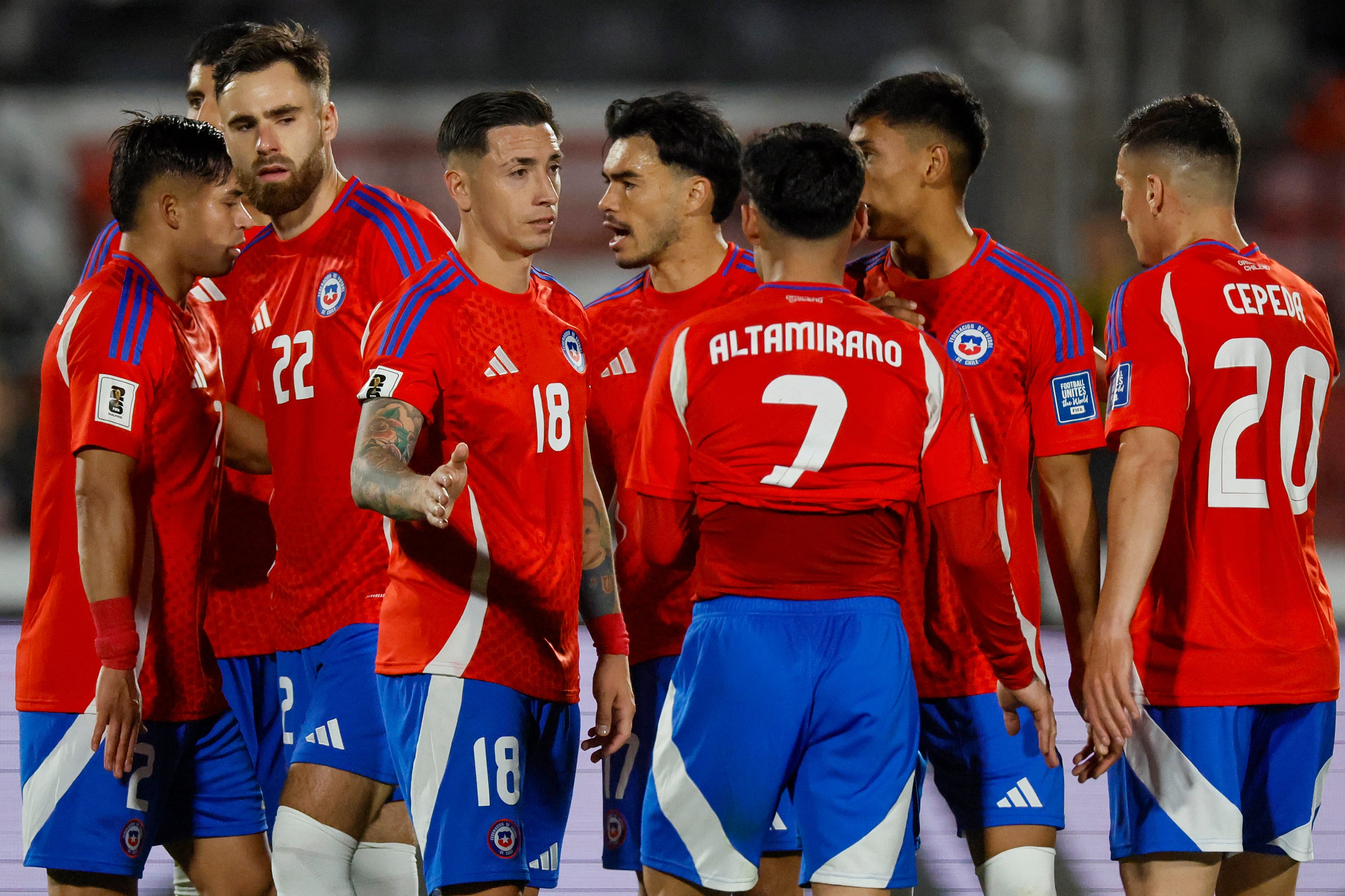 Chile le compite al Uruguay de Bielsa, pero no evita cerrar las peores Eliminatorias de su historia