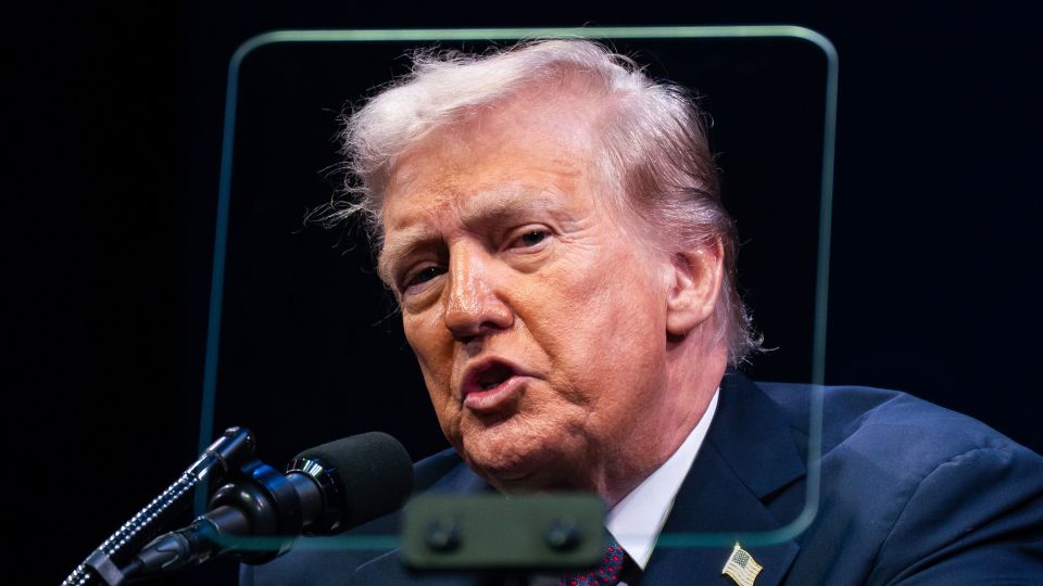 Trump signs order looking to decrease number of drug ads on TV and on ...