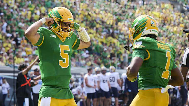 Three Reasons Why Oregon's Dakorien Moore, Dante Moore Are College ...
