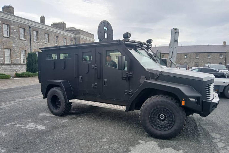 Inside Garda SWAT team's new €500,000 armoured vehicle for war on ...