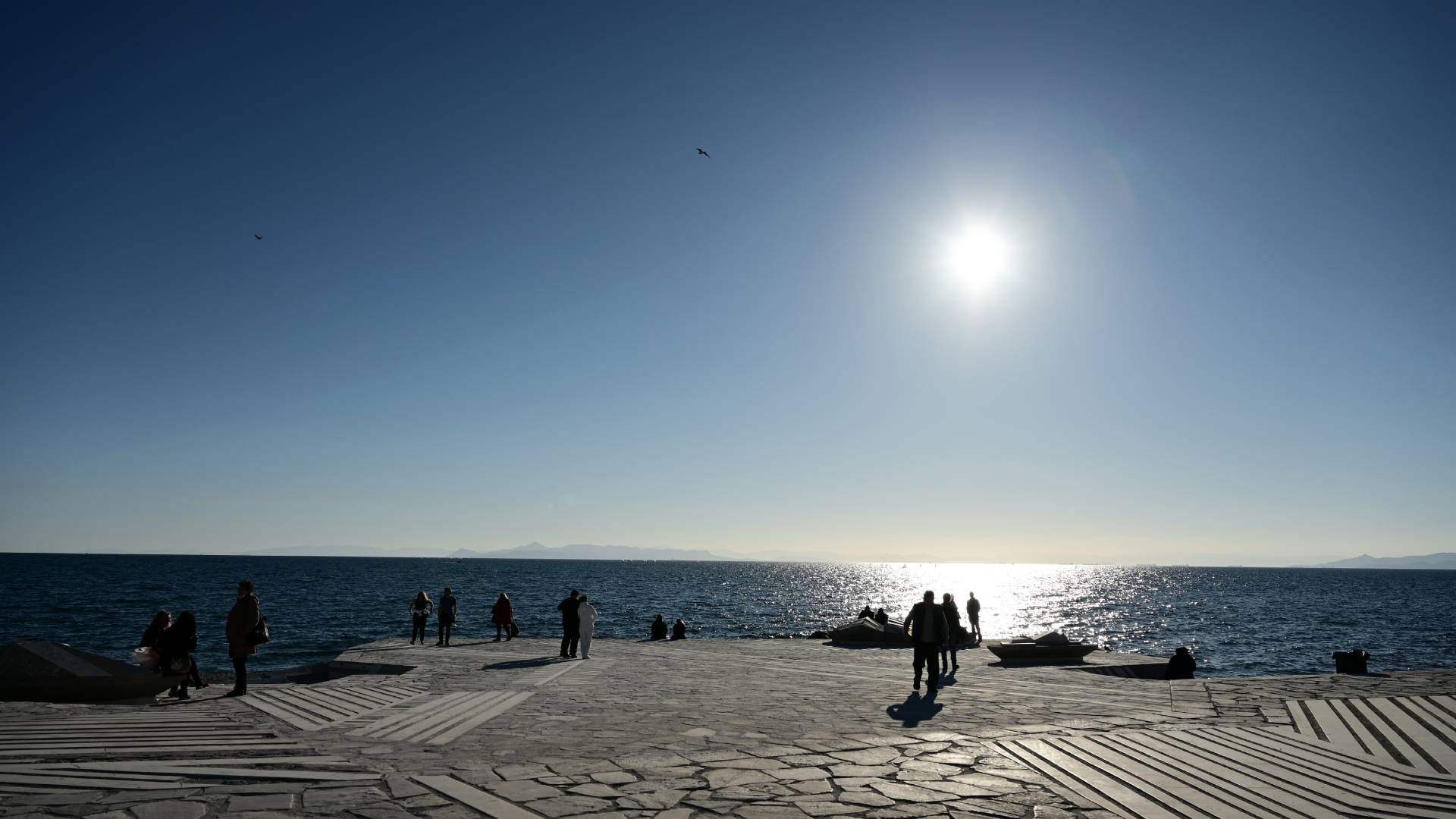 Καιρός: Μικρή άνοδος της θερμοκρασίας και τοπικές βροχές