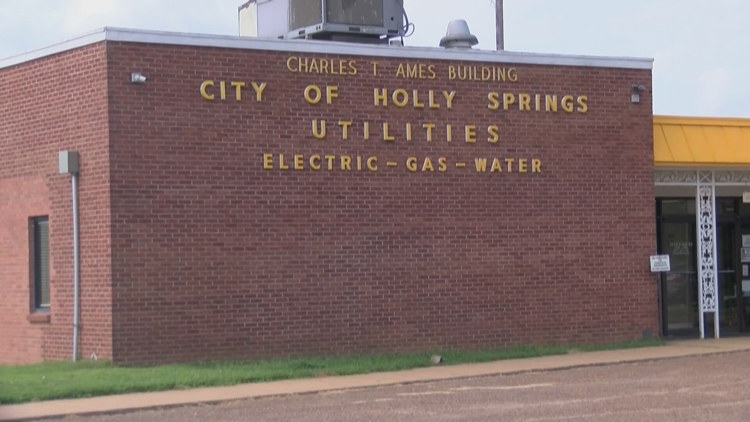 Holly Springs experiencing 'major' outage after damage at substation