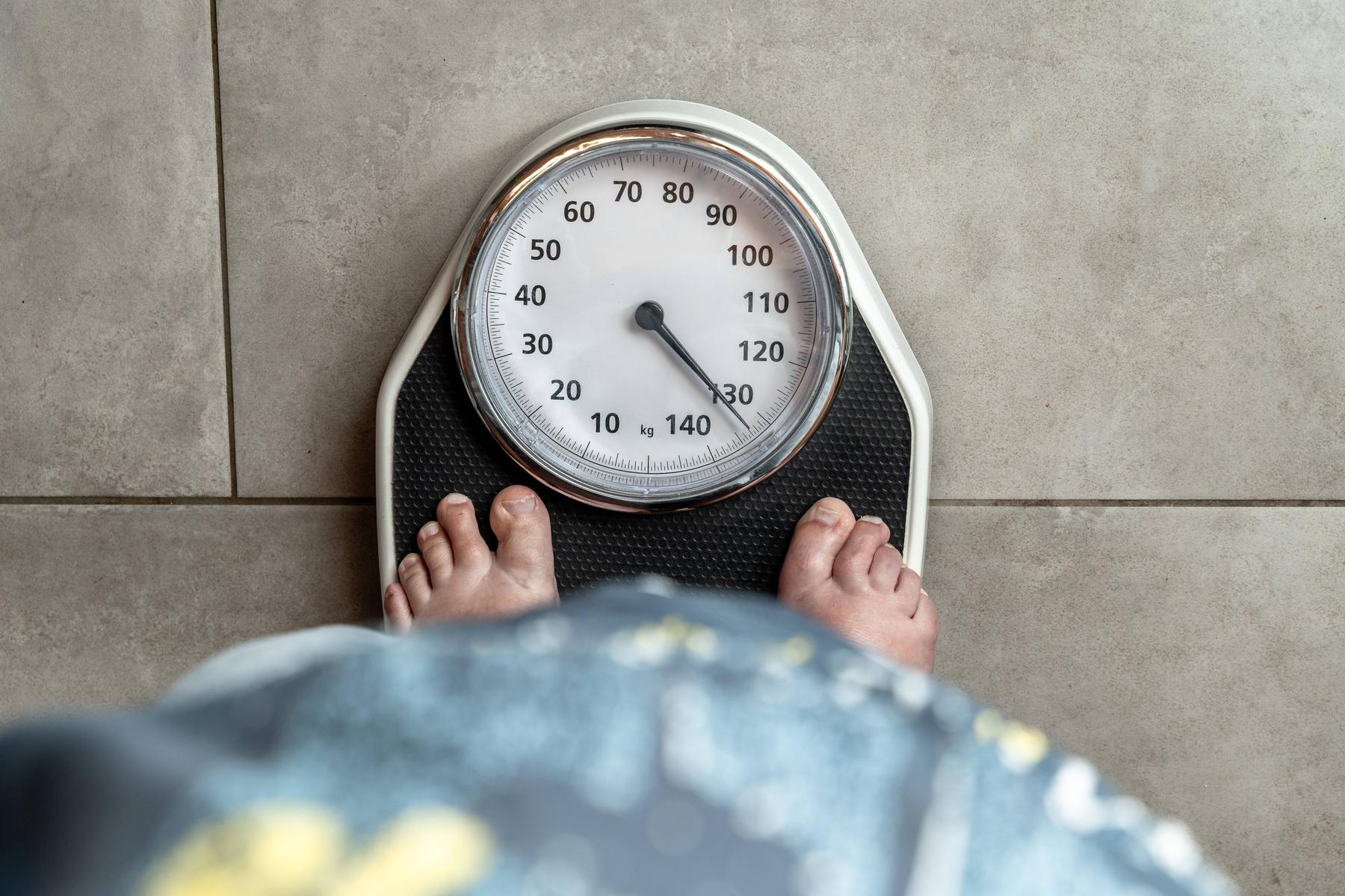 Erstmals mehr Kinder fettleibig als untergewichtig