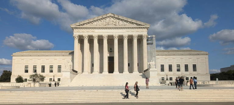 SCOTUS Green-Lights Racial Profiling of Latinos in Immigration Raids