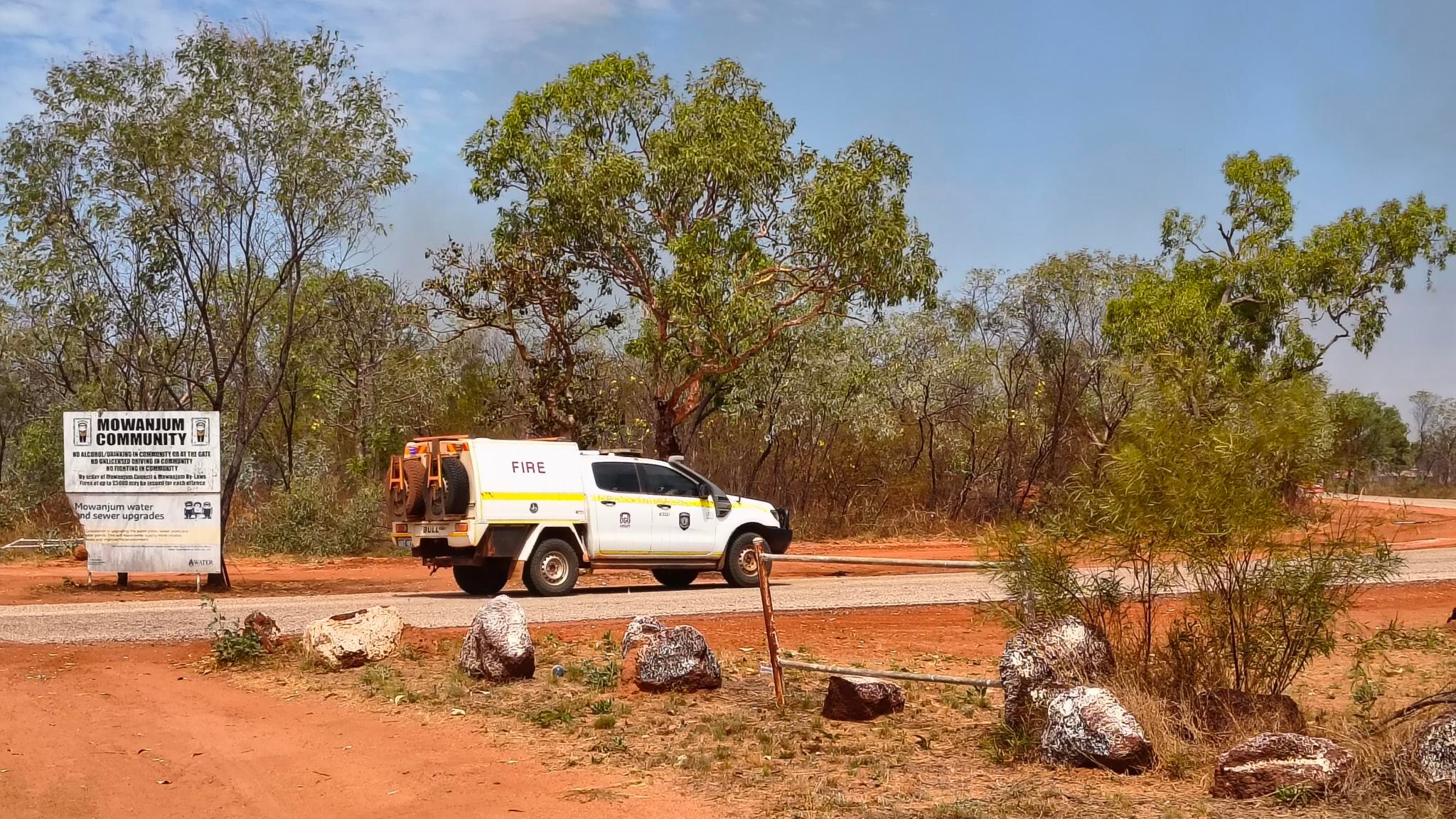 Bushfire threatens Mowanjum Community in WA's Kimberley